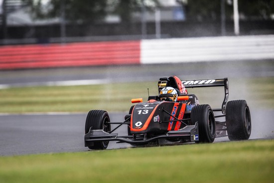 Henrique Chaves com brilhante segundo lugar em Silverstone - Primeiro ...